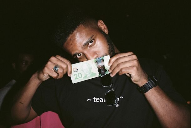 Zora Jones | Piknic Électronik